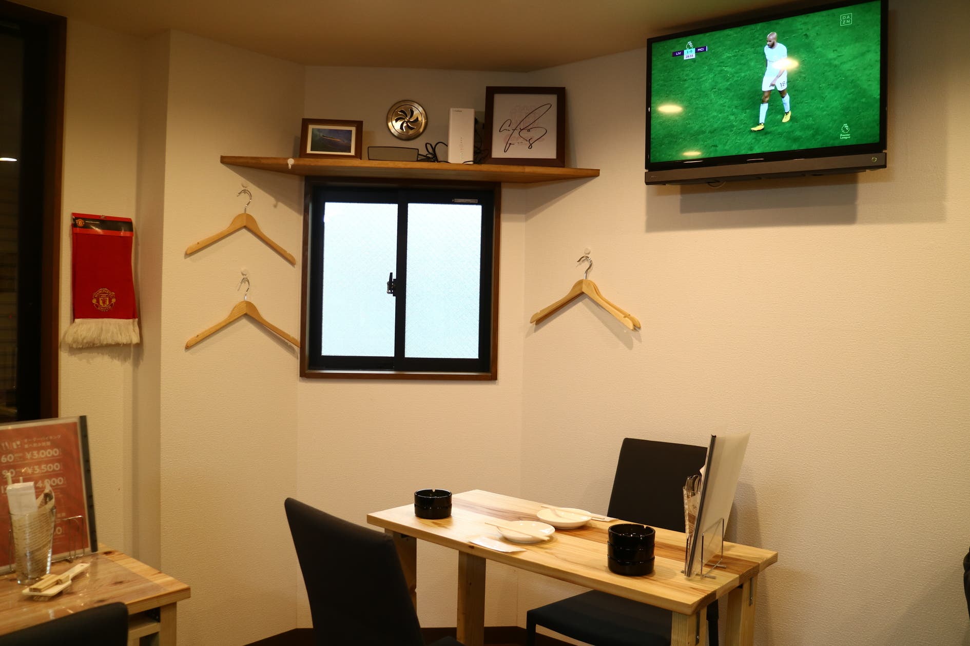 キッチン付でホームパーティー・女子会・誕生日会・ママ会・会議等に最適♪モニターも２台ありますよ。の写真5