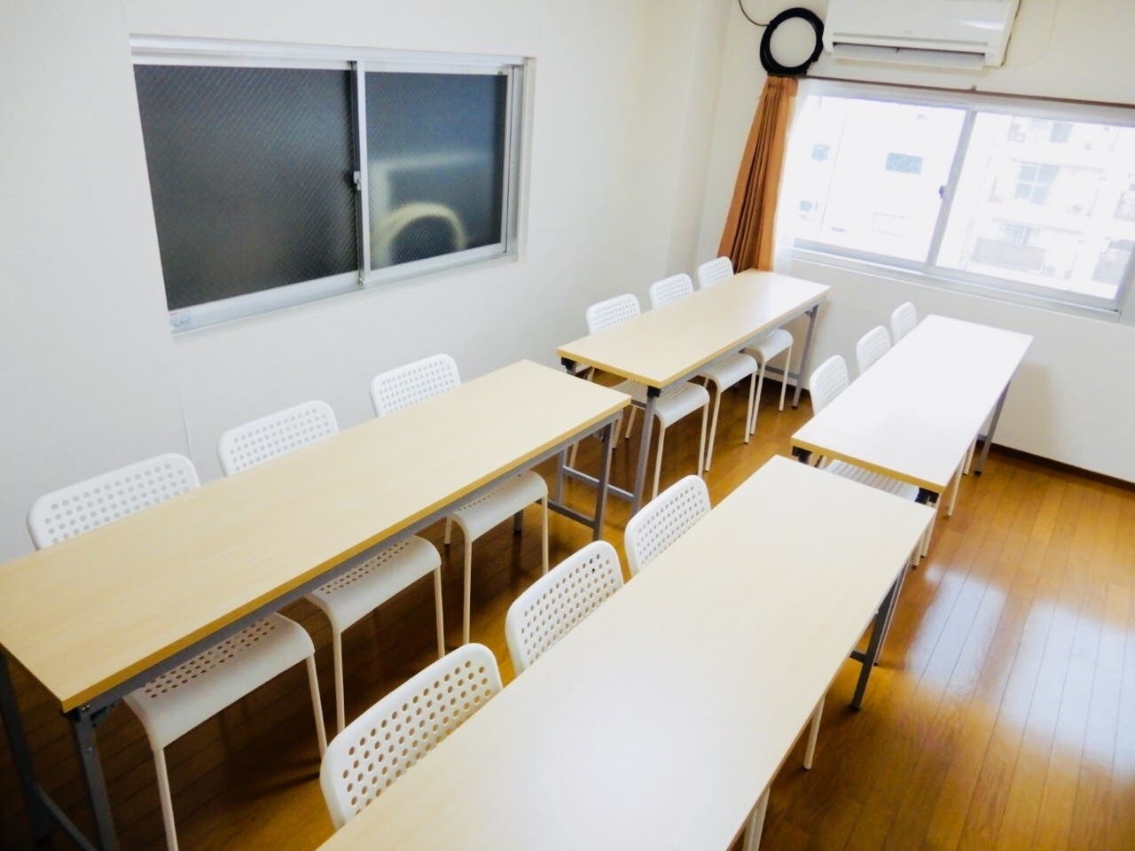 【駅近で分かりやすい】三宮1分❗️Wi-Fi・プロジェクター無料‼️セミナー・会議に👨🏻‍💻base01レンタルスペース/会議の写真6