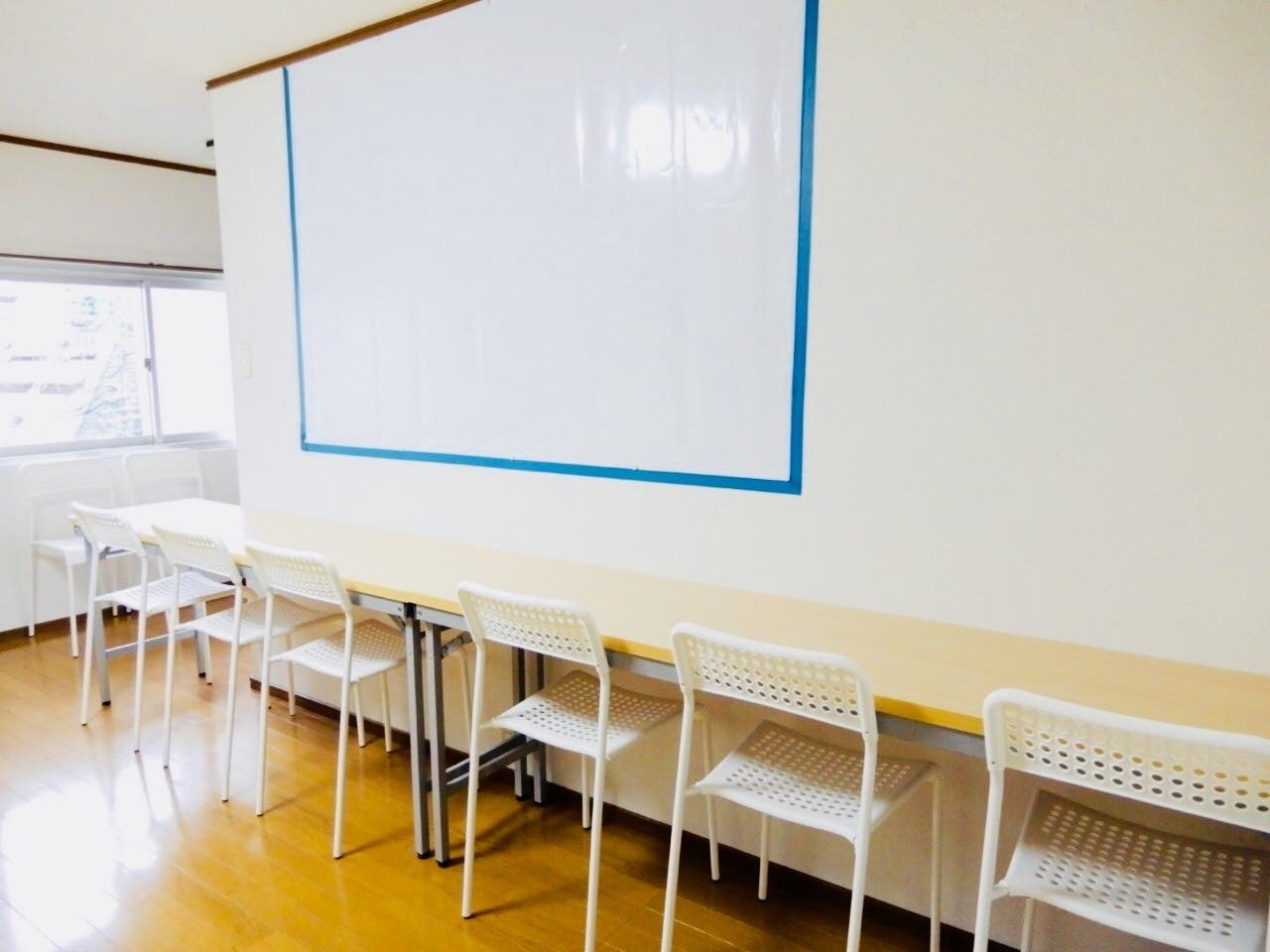 【駅近で分かりやすい】三宮1分❗️Wi-Fi・プロジェクター無料‼️セミナー・会議に👨🏻‍💻base01レンタルスペース/会議の写真13