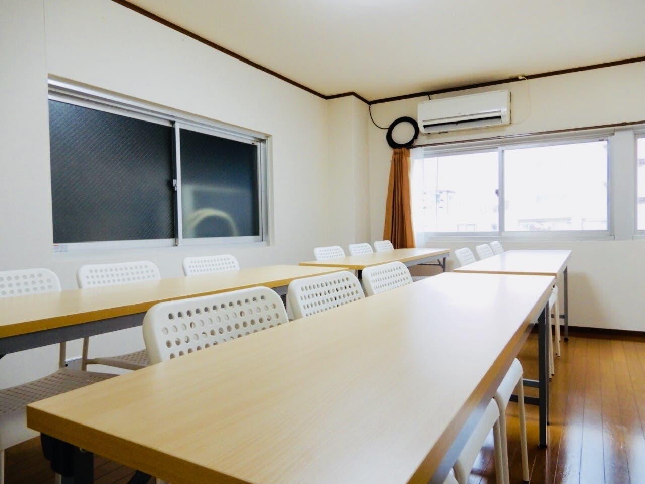 【駅近で分かりやすい】三宮1分❗️Wi-Fi・プロジェクター無料‼️セミナー・会議に👨🏻‍💻base01レンタルスペース/会議の写真7