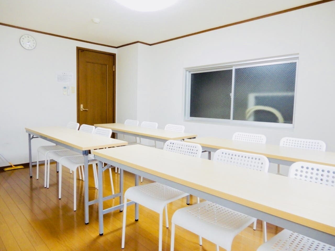 【駅近で分かりやすい】三宮1分❗️Wi-Fi・プロジェクター無料‼️セミナー・会議に👨🏻‍💻base01レンタルスペース/会議の写真9