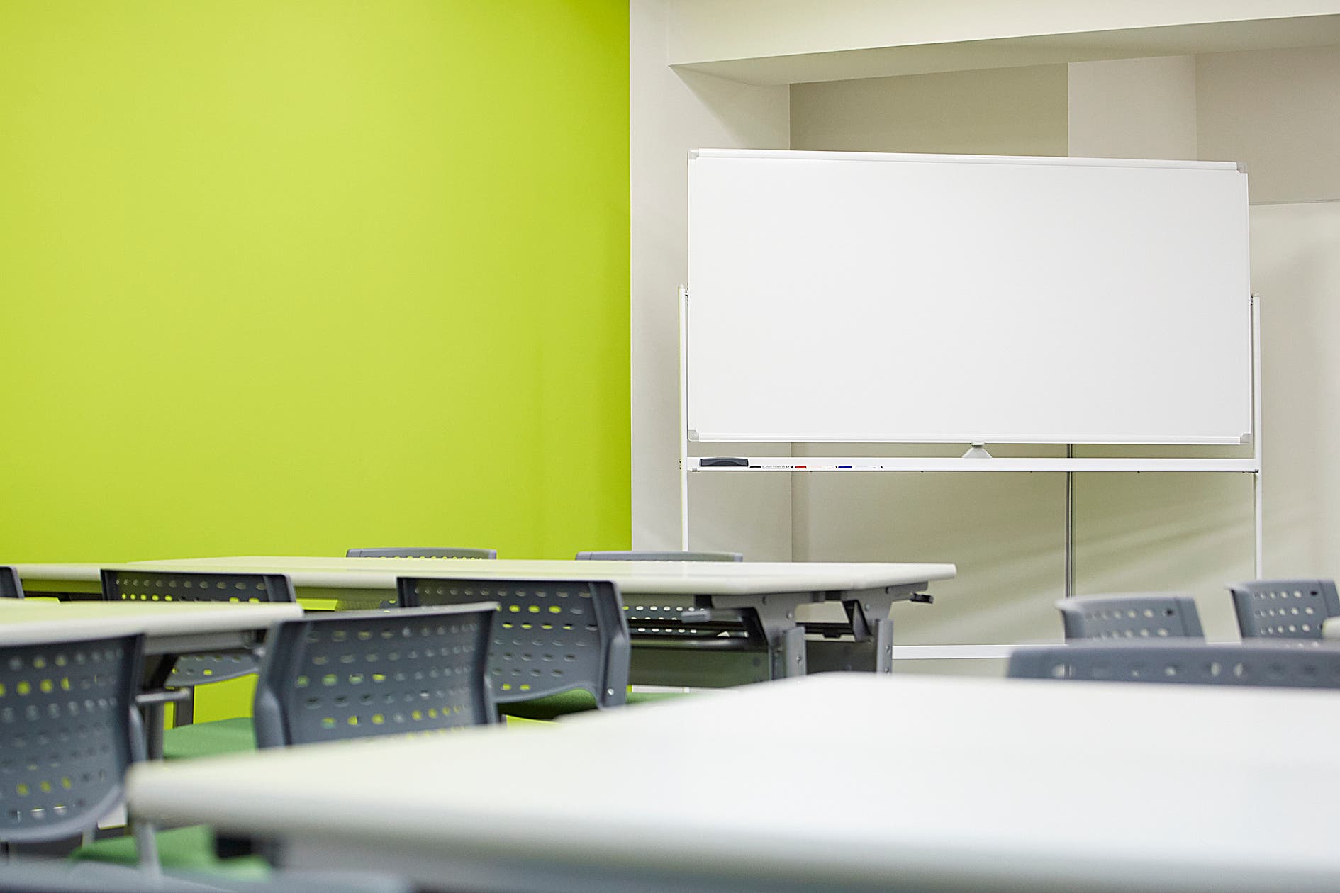 みんなの会議室【神田駅 4分】オプション料金0円で設備・備品使い放題♪ WiFi無料！清掃・消毒で衛生面も安心♥便利な駅近の写真12