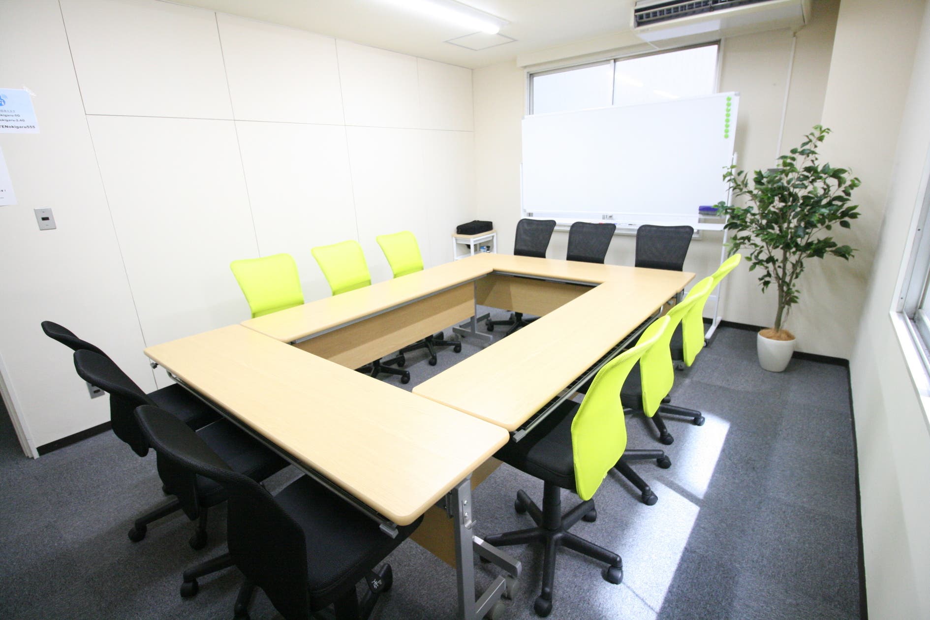 【業務用エアコンですぐ冷える！】◆お気軽会議室淀屋橋LSE◆高速wifi/駅徒歩4分/大型モニター/18人収容の写真2