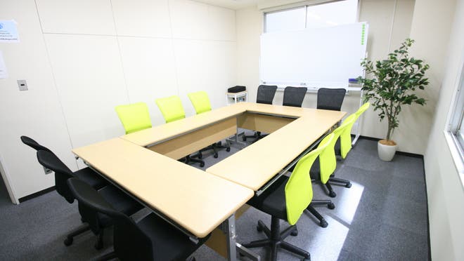 【業務用エアコンですぐ冷える!】◆お気軽会議室淀屋橋LSE◆高速wifi/駅徒歩4分/大型モニター/18人収容の写真2