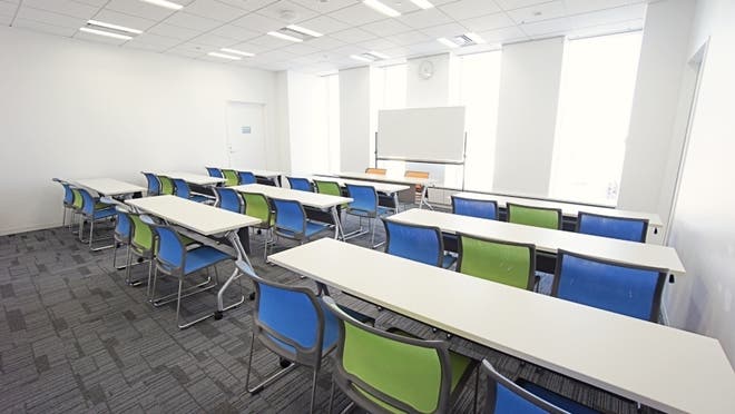 名古屋会議室 プライム 第7会議室【名古屋駅徒歩4分・無料Wi-Fi・最大27名・プライムセントラルタワー名古屋駅前店】の写真1