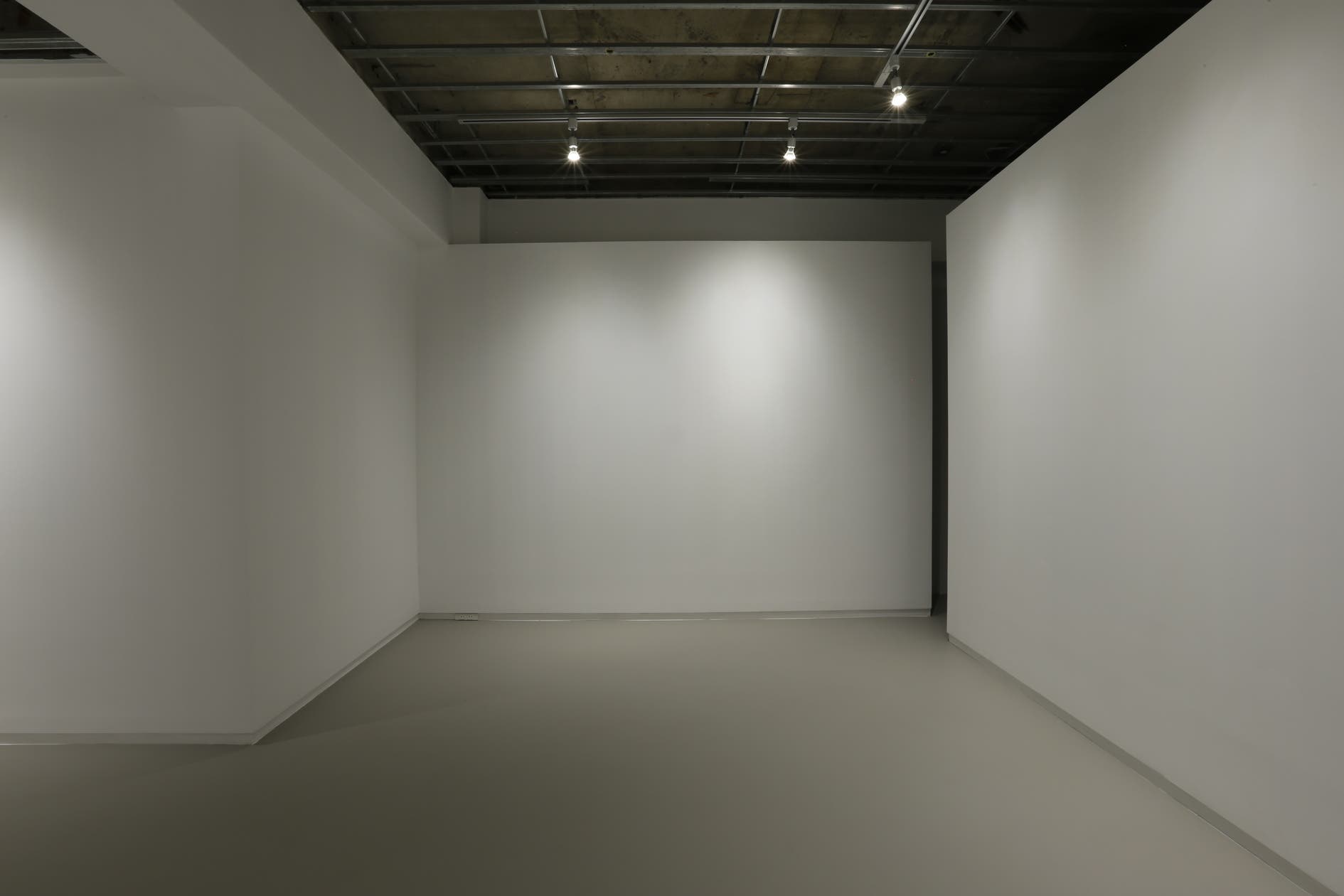 【表参道駅9分】展示会に適した白を基調とした美しいギャラリースペースの写真19