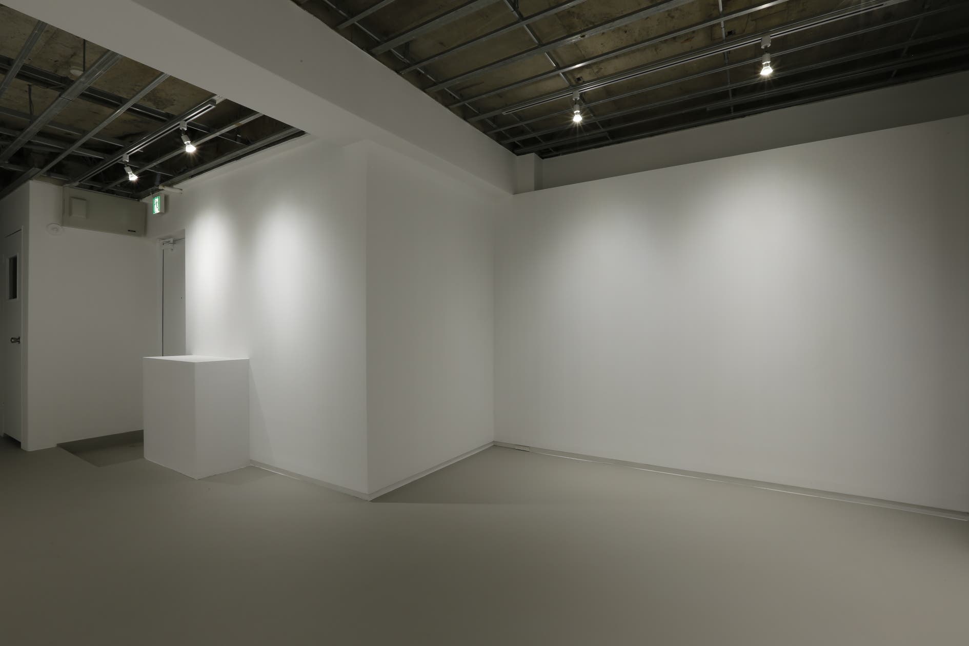 【表参道駅9分】展示会に適した白を基調とした美しいギャラリースペースの写真26