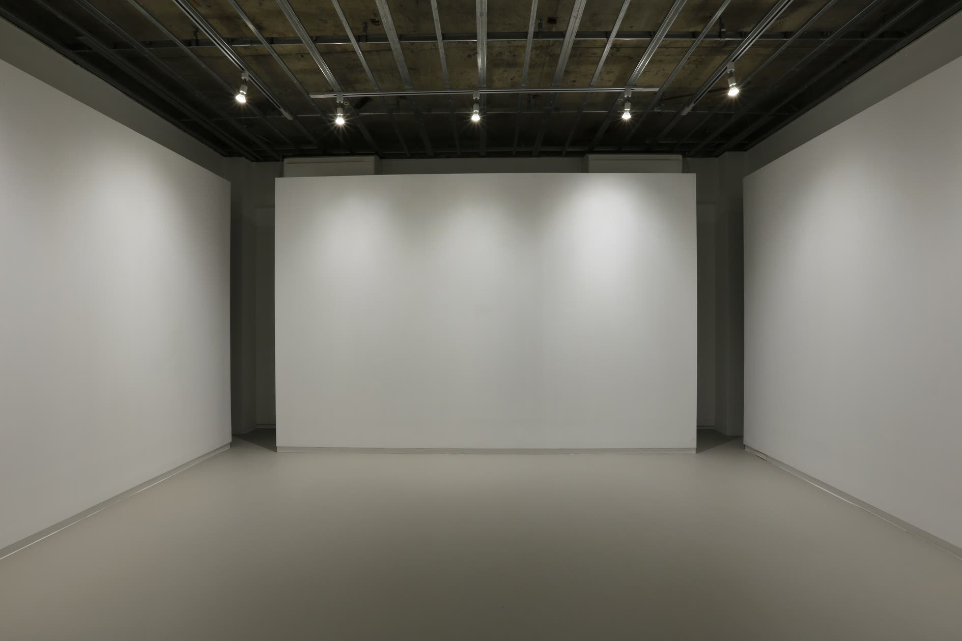 【表参道駅9分】展示会に適した白を基調とした美しいギャラリースペースの写真28