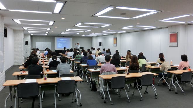 【神田カンファレンス・ルーム】セミナールーム1、神田で安価/199㎡(30-70名)/懇親会ミーティングの写真6