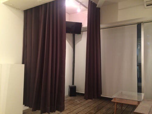 渋谷の静かな路地裏にある展示会・ワークショップ・会議に最適な自由空間ですの写真5
