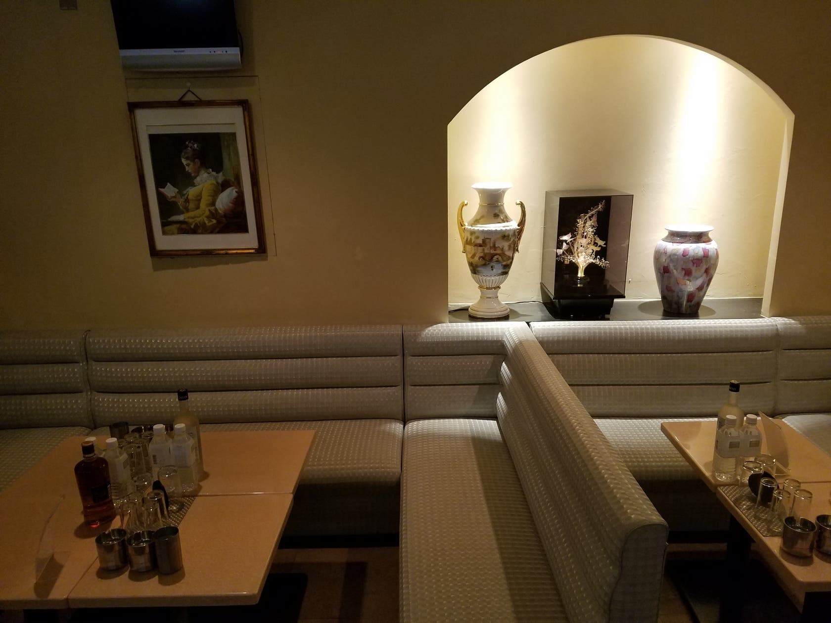 カラオケ付きキャバクラスペース！池袋サンシャイン通り！パーティー・撮影会利用などに！の写真8