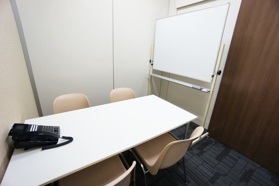 名古屋会議室 プライム 第10会議室【名古屋駅徒歩4分・無料Wi-Fi・最大4名・プライムセントラルタワー名古屋駅前店】の写真4