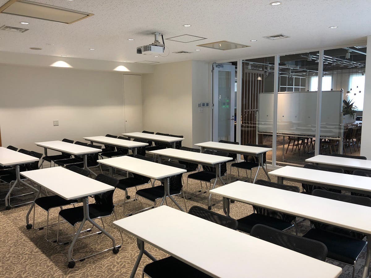 セミナールーム（1h、30名用）の画像1