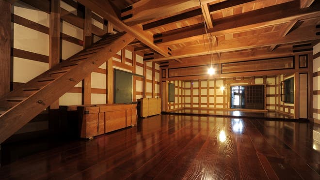 【秋田・湯沢市】約80年の歴史を持つ国登録有形文化財/山内家住宅 内蔵(文庫蔵)の写真1