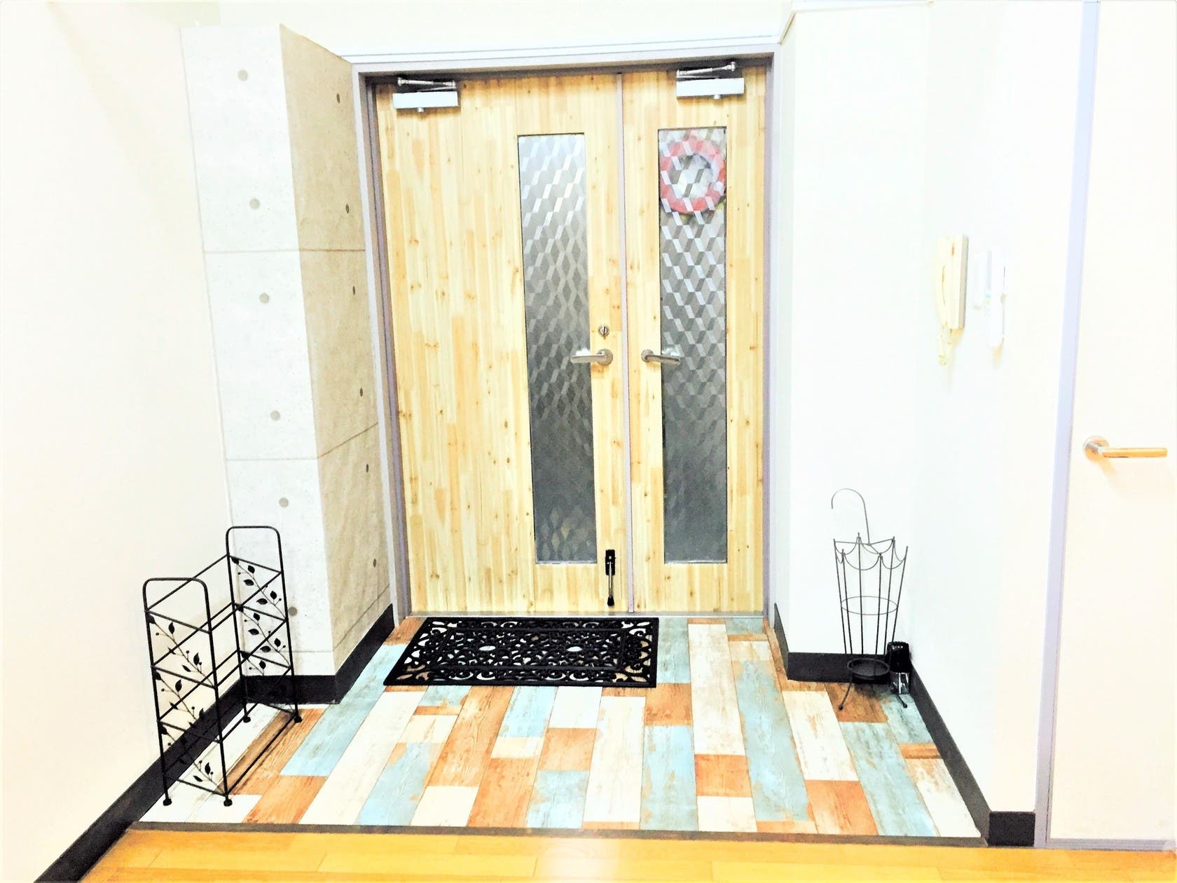 【横浜黄金町3分】BOSEスピーカー天井高３.４５m 大型鏡完備！1階・駅チカダンススタジオ【黄金町店】の写真8