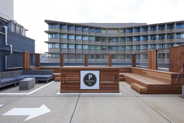 【田町・品川PARKING】倉庫ビルの屋上をリノベーションしたラウンジ空間の写真2