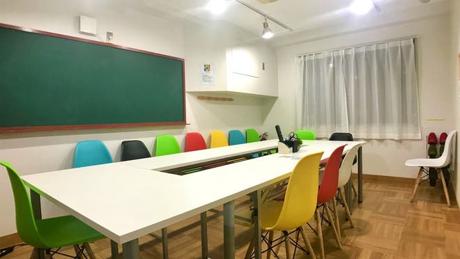 【楽らく会議室 神田】神田駅西口徒歩3分♪テレワーク・会議・セミナー・撮影・ゲーム・施術などにどうぞの写真7