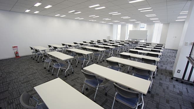 名古屋会議室 プライム 第21会議室【名古屋駅徒歩4分・無料Wi-Fi・最大72名・プライムセントラルタワー名古屋駅前店】の写真1