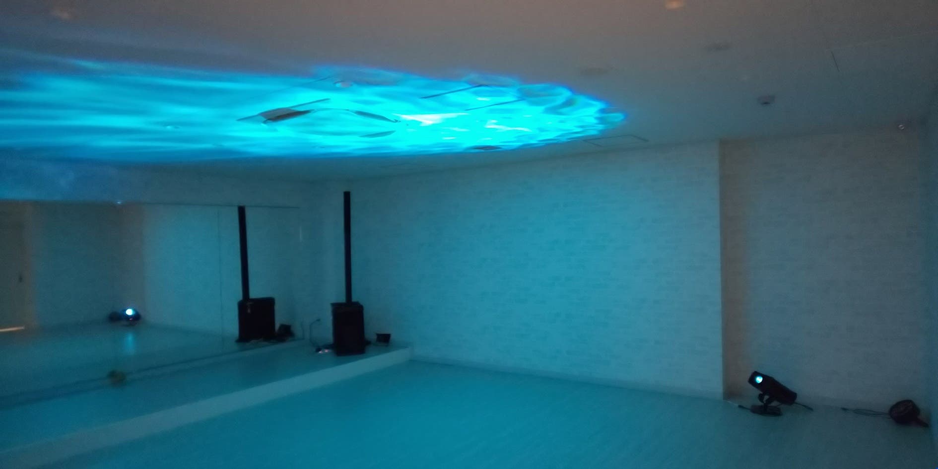 関内駅・日本大通り駅近！Wi-Fi完備、更衣室ありの広々とした新しいスタジオです♪の写真4