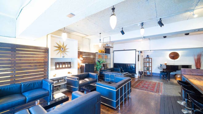 【新宿 四谷】 各種撮影に人気。レンタル撮影スタジオ、ハウススタジオ。オープンキッチン、グランドピアノもあります。の写真3