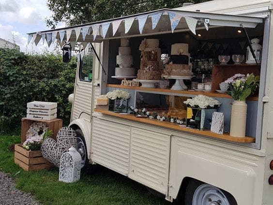 *TV撮影・キッチンカーや商品撮影:屋外イベントスペース＊丸本屋:机＆椅子＋町家内化粧室＋水道コンセント有。予約リクエストの写真21