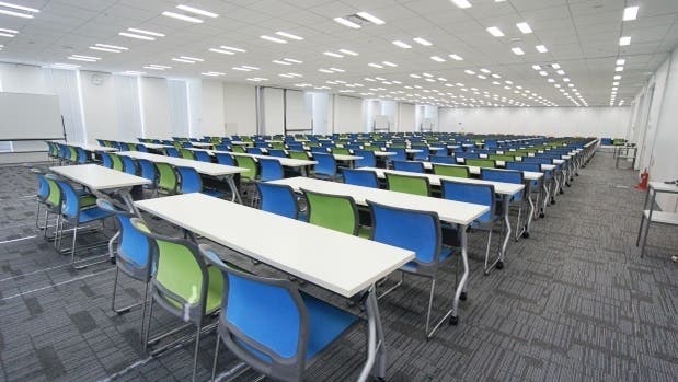 名古屋会議室 プライム 第1+2+3+4会議室【名駅4分・無料Wi-Fi・最大294名・プライムセントラルタワー名古屋駅前店】の写真1