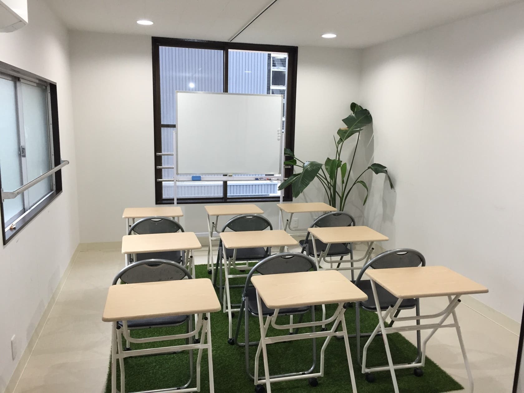 気分を変えて芝生の上でミーティング。テレワーク・会議・自習・セミナー利用に。【久屋大通　徒歩５分】の写真2