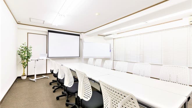 地下鉄御堂筋線本町駅より徒歩1分!エレベーター完備貸!会議打ち合わせ、研修、面談、面接、セミナー「貸会議室ラミRay」の写真4
