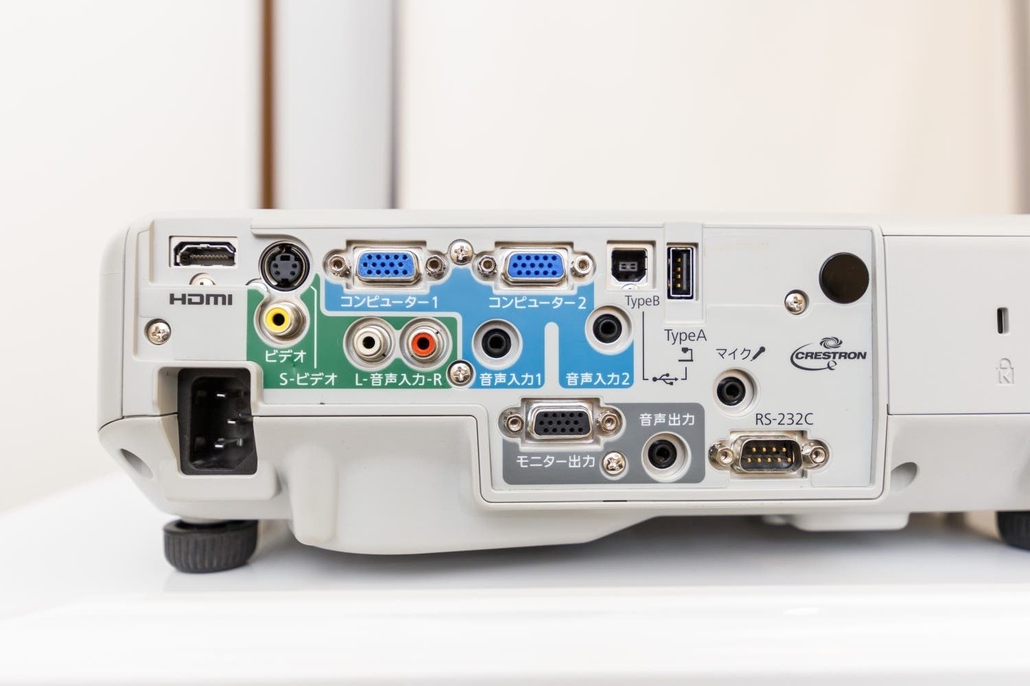 地下鉄御堂筋線本町駅より徒歩１分！エレベーター完備貸！会議打ち合わせ、研修、面談、面接、セミナー「貸会議室ラミRay」の写真9