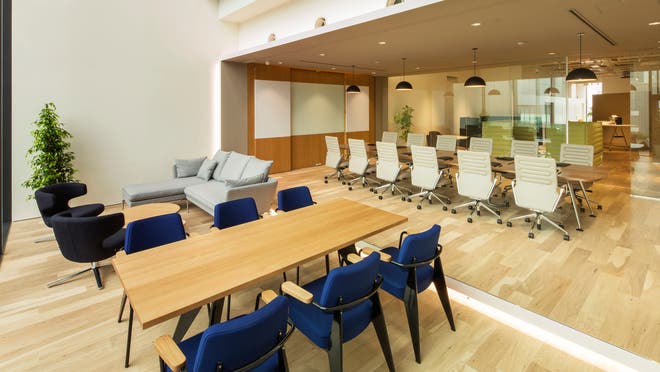 【銀座駅2分】広々とした通気性の良い空間!会議/ミーティング/研修/セミナー/面接/展示会/発表会/撮影などにの写真1