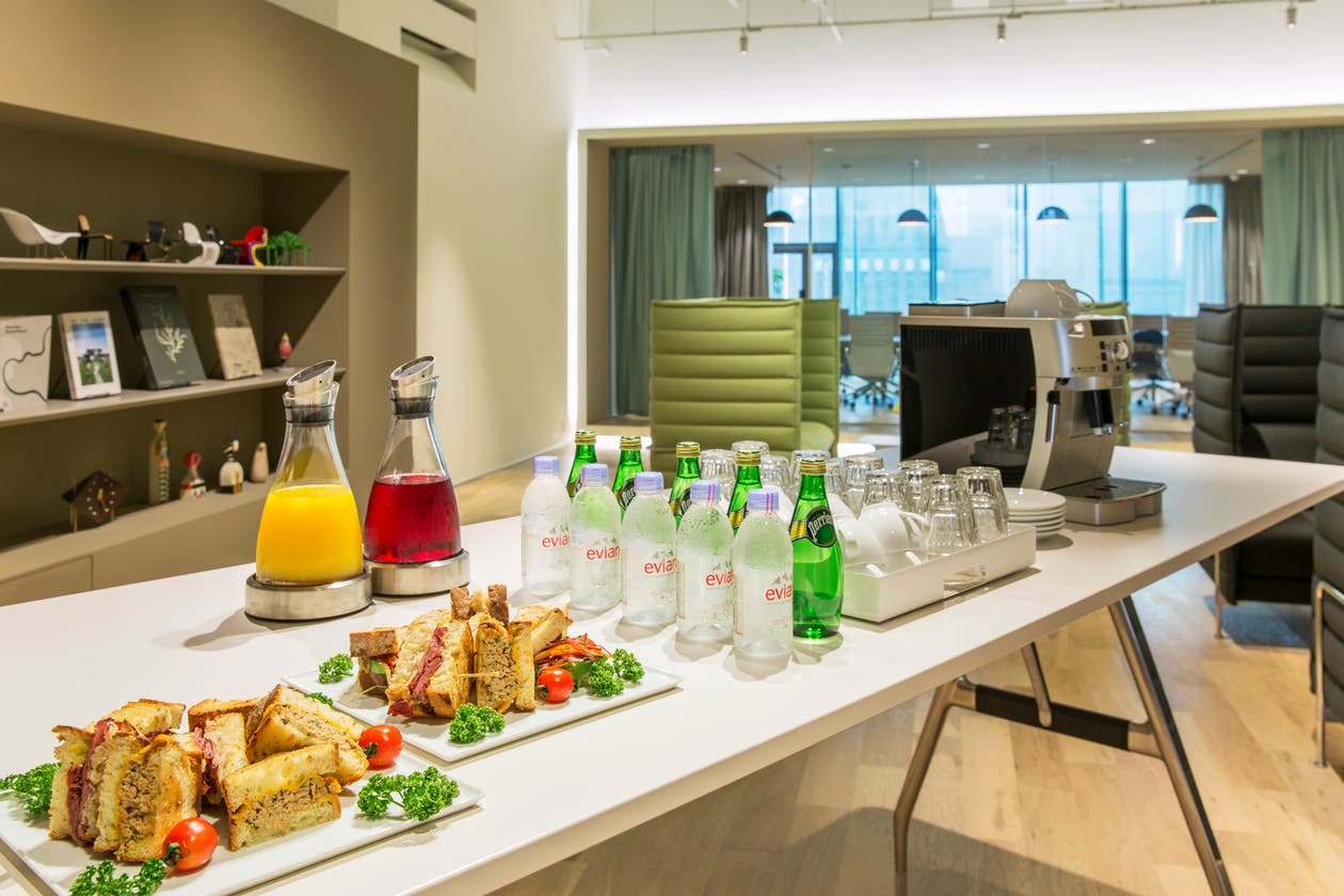 【銀座駅2分】広々とした通気性の良い空間！会議/ミーティング/研修/セミナー/面接/展示会/発表会/撮影などにの写真6