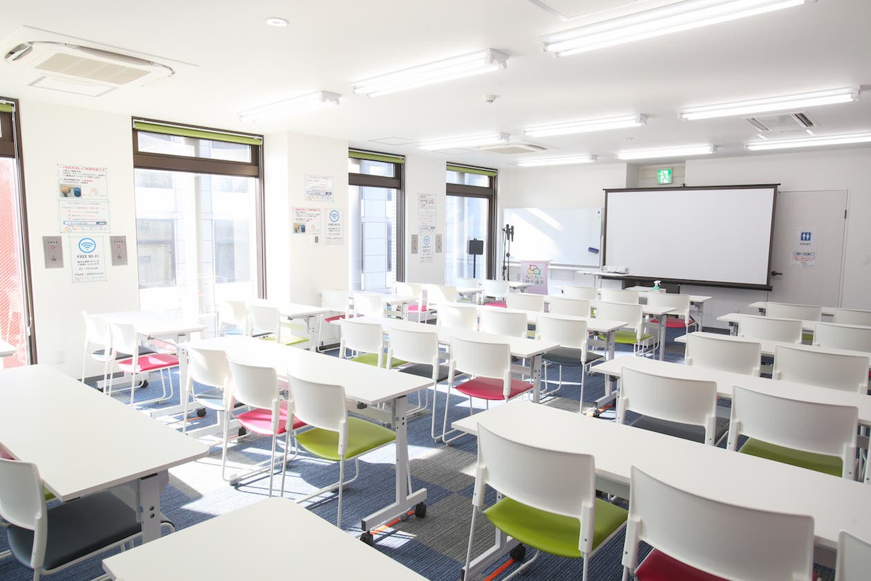 【天神駅徒歩2分】定員50名+予備椅子11名！プロジェクター含む備品・高速Wi-Fi無料！601会議室の写真7