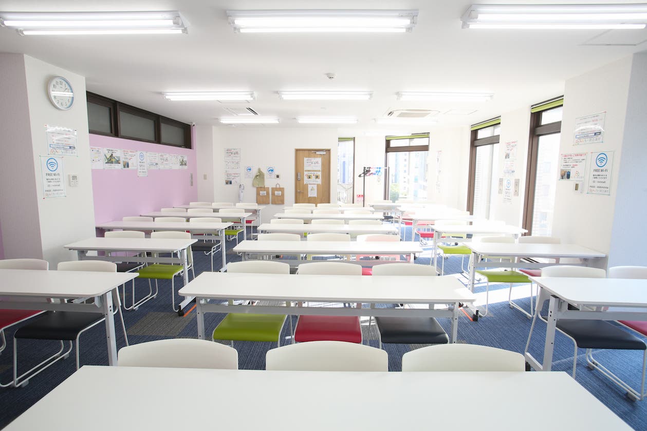 【天神駅徒歩2分】定員50名+予備椅子11名！プロジェクター含む備品・高速Wi-Fi無料！601会議室の写真8