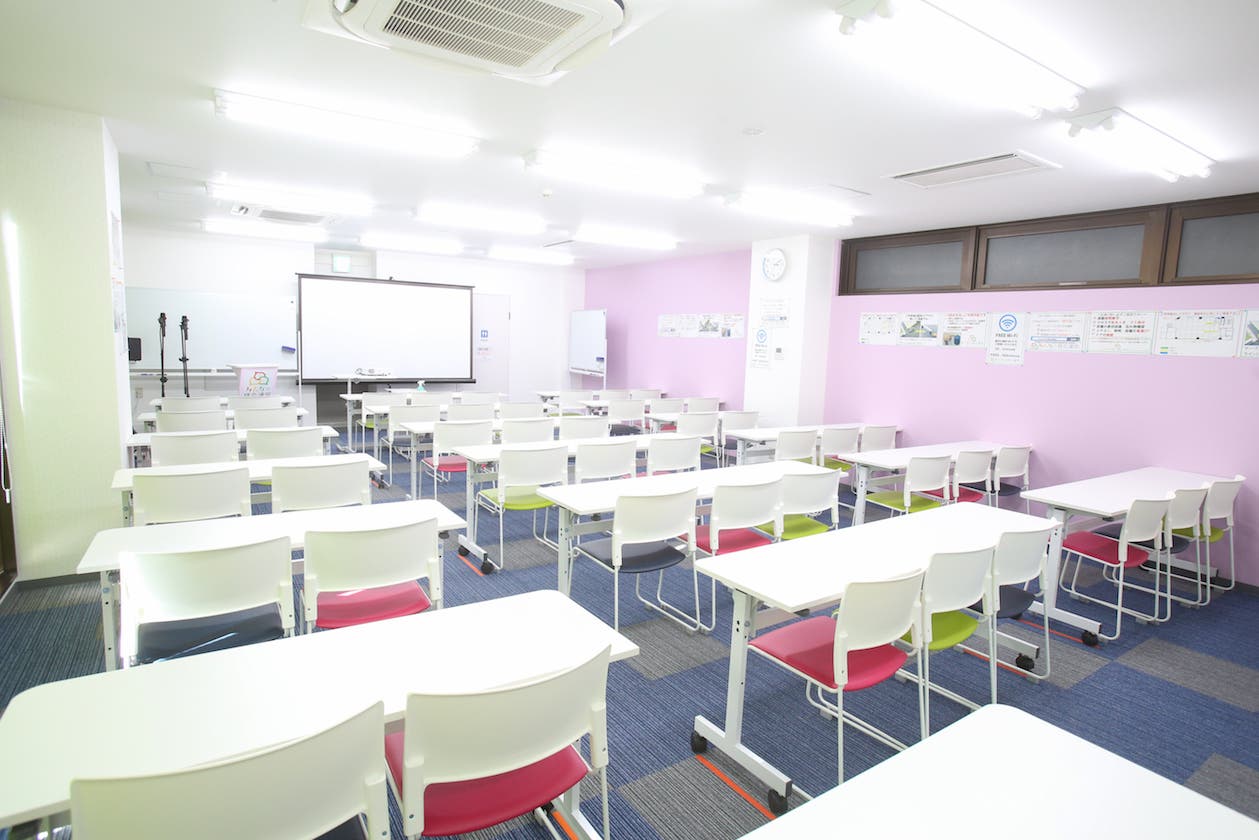 【天神駅徒歩2分】定員50名+予備椅子11名！プロジェクター含む備品・高速Wi-Fi無料！601会議室の写真6