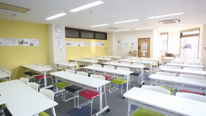 【天神駅徒歩2分】定員50名+予備椅子11名!プロジェクター含む備品・高速Wi-Fi無料!701会議室の写真10