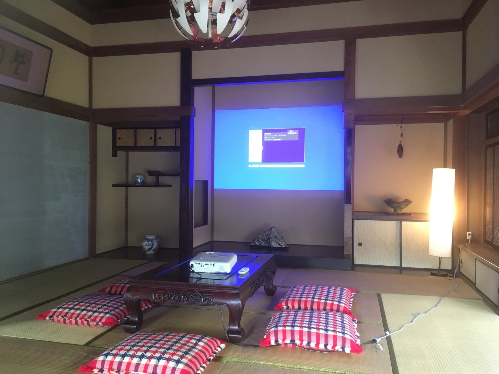 【湘南・三浦】築90年の古民家。夏を感じる海沿いスペース　夕日が綺麗な海辺まで徒歩1分！の写真5