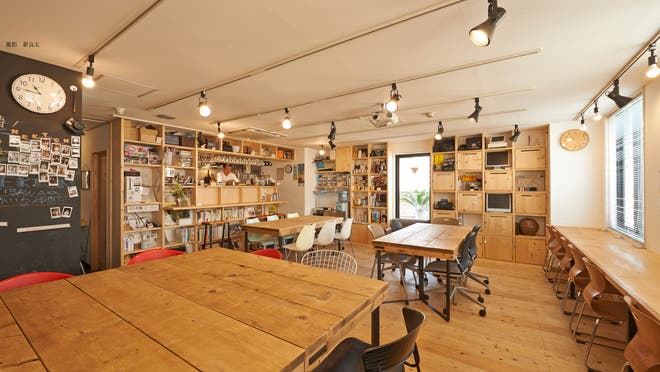 【湘南・藤沢】★ゆったり1日&おてがる半日貸切★コワーキングカフェ空間|パーティーや会議やワークショップや料理教室も!の写真1