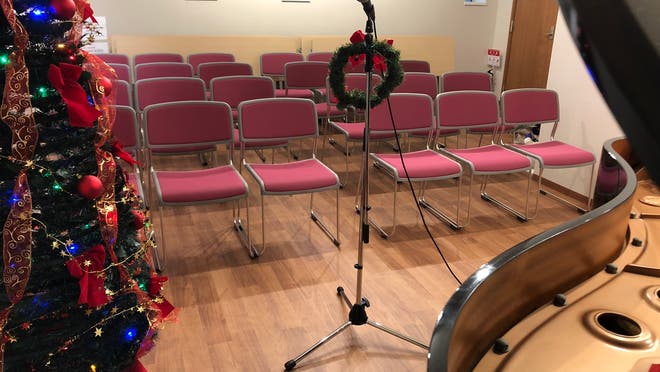 福岡市中央区の音楽スタジオ!グランドピアノ・グランドハープ・エレクトーン設置!練習・ミニコンサートに!の写真9