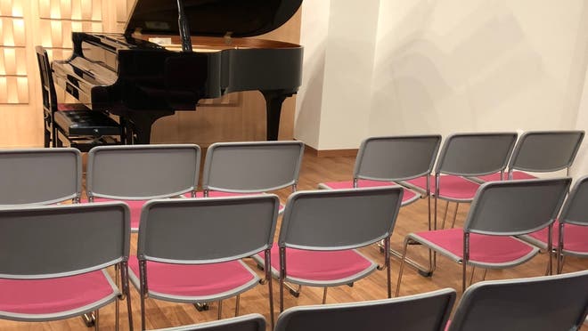 福岡市中央区の音楽スタジオ!グランドピアノ・グランドハープ・エレクトーン設置!練習・ミニコンサートに!の写真7