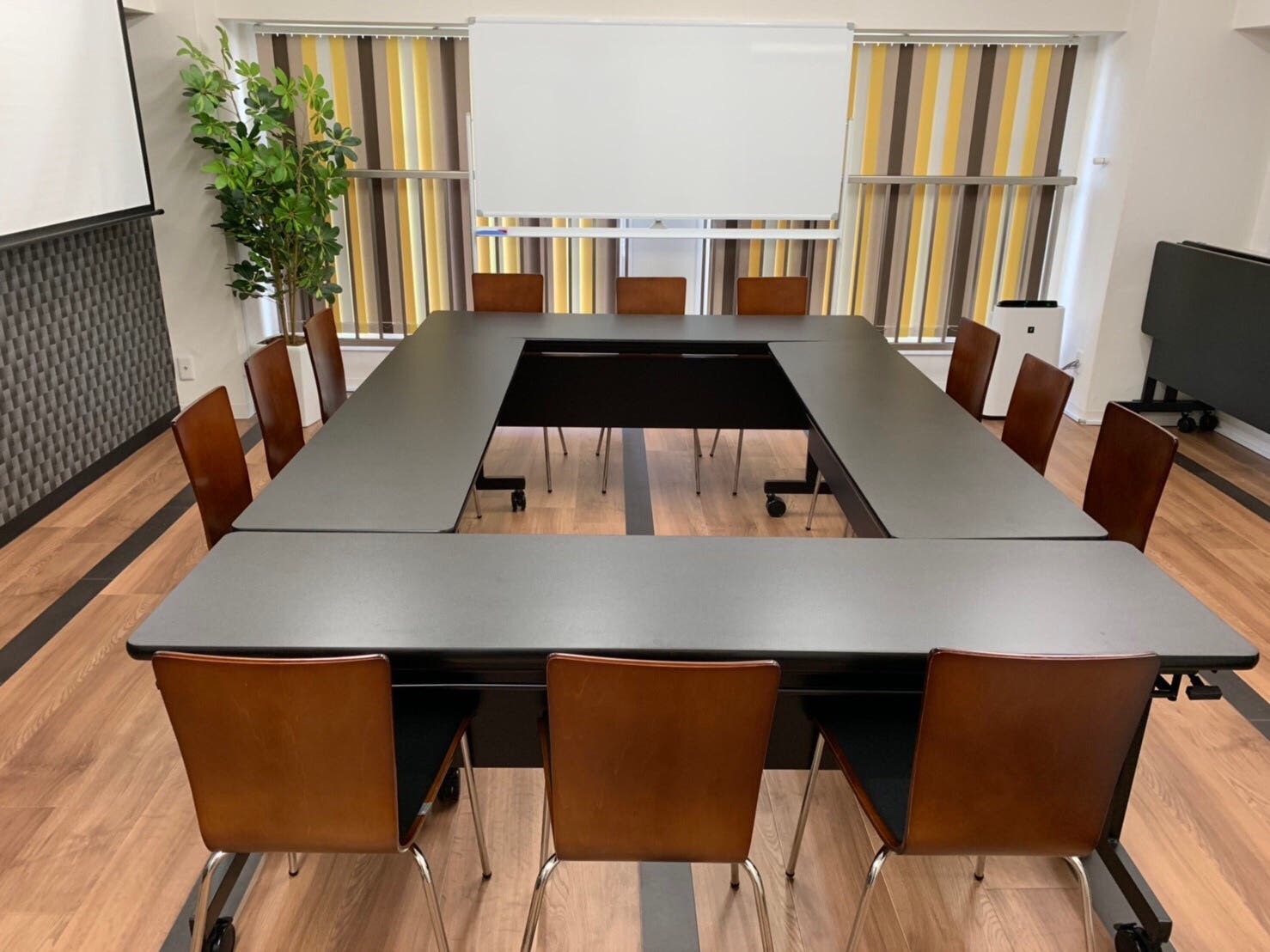 施設名貸し会議室SakurAroom 最大２８名（椅子のみ）名古屋駅徒歩５分の好立地！通常２４名、最大２８名の写真5