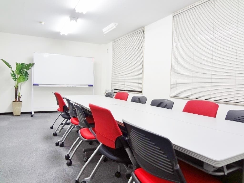 本町駅3分♪ゆったり個室で発想広がる、セミナー、オフ会、集い♬プロジェクター無料♫コンフォートスペース本町◇の写真2