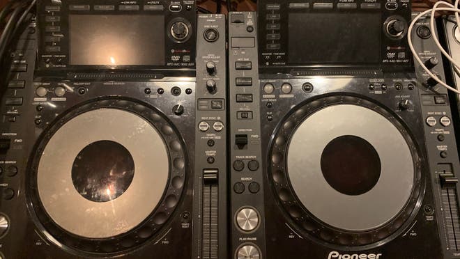 【大きな窓、テラス席あり】渋谷随一のデザインDJレストラン/最大80名/マイク、プロジェクターの写真4