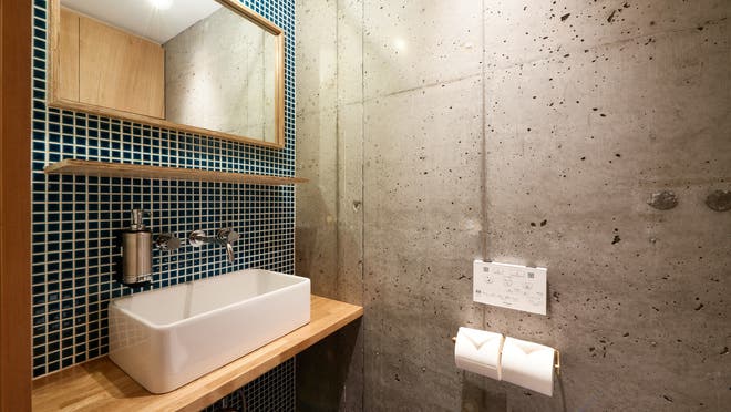 【大きな窓、テラス席あり】渋谷随一のデザインDJレストラン/最大80名/マイク、プロジェクターの写真8