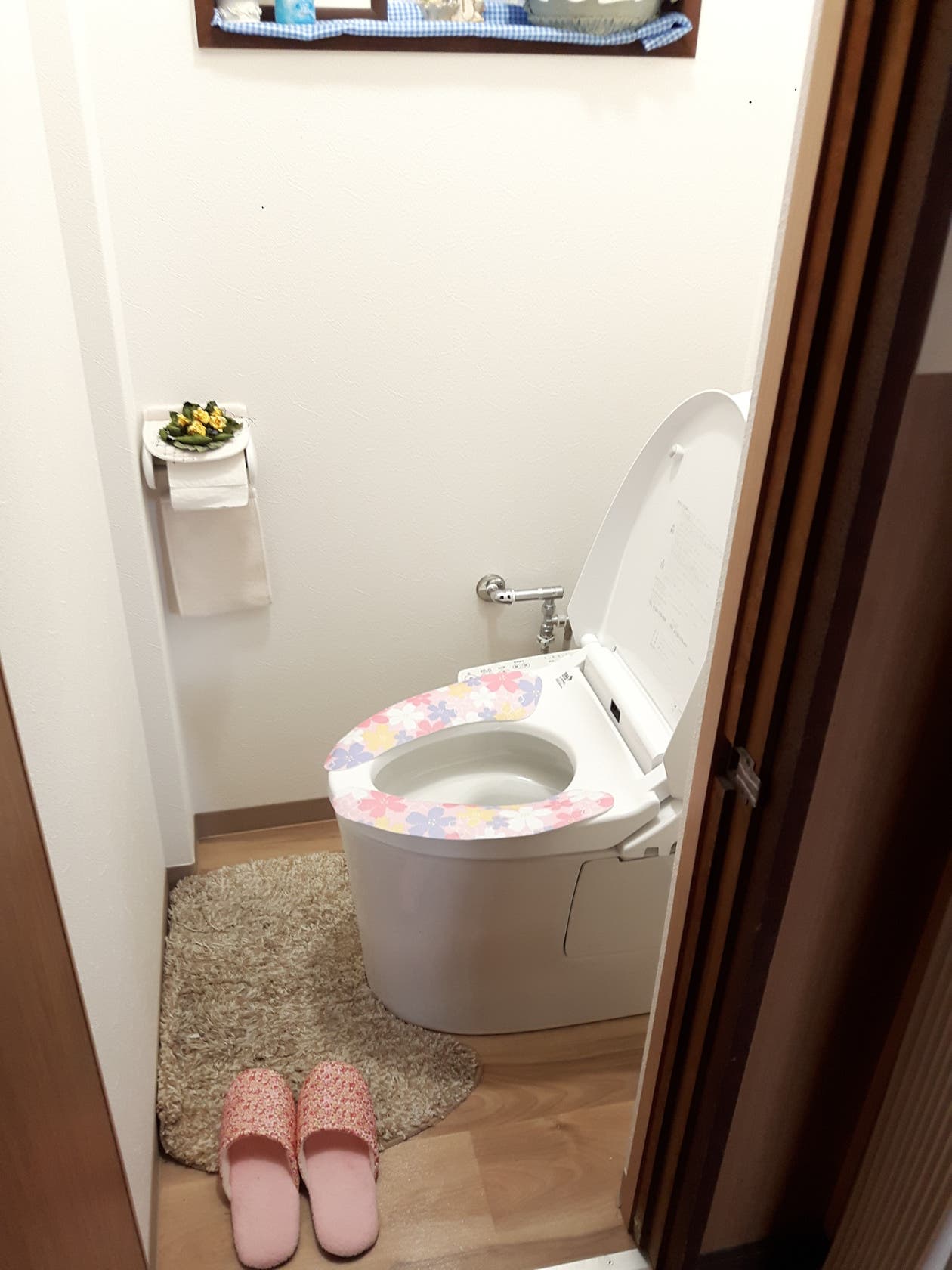 【現在閉鎖中です】格安レンタルルーム★貸し会議室★駅近アクセス抜群！上桂駅改札口の前❗女子会・ヨガ・エステ・面接などに(^_-)の写真6