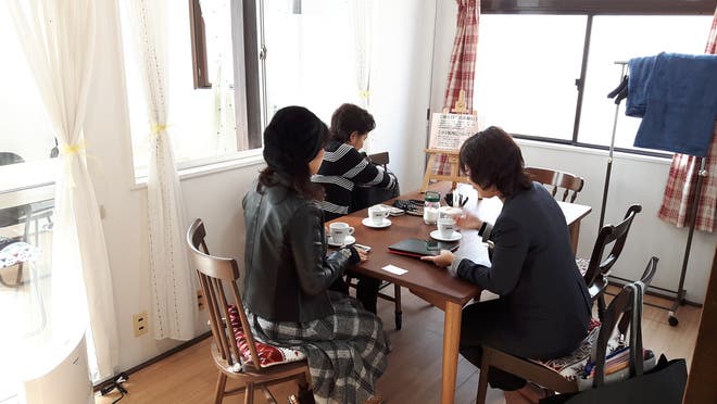 【現在閉鎖中です】格安レンタルルーム★貸し会議室★駅近アクセス抜群!上桂駅改札口の前❗女子会・ヨガ・エステ・面接などに(^_-)の写真10