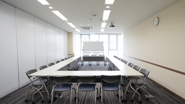 名古屋会議室 錦店 第3会議室 WiFi プロジェクター 最大42人利用可【室料20%オフ】 の写真4