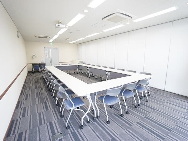 名古屋会議室 錦店 第3会議室 WiFi プロジェクター 最大42人利用可【室料20%オフ】 の写真5