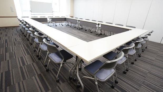 名古屋会議室 錦店 第4会議室 WiFi プロジェクター 最大54人利用可【室料20%オフ】 の写真3