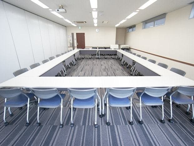 名古屋会議室 錦店 第4会議室 WiFi プロジェクター 最大54人利用可【室料20%オフ】 の写真4