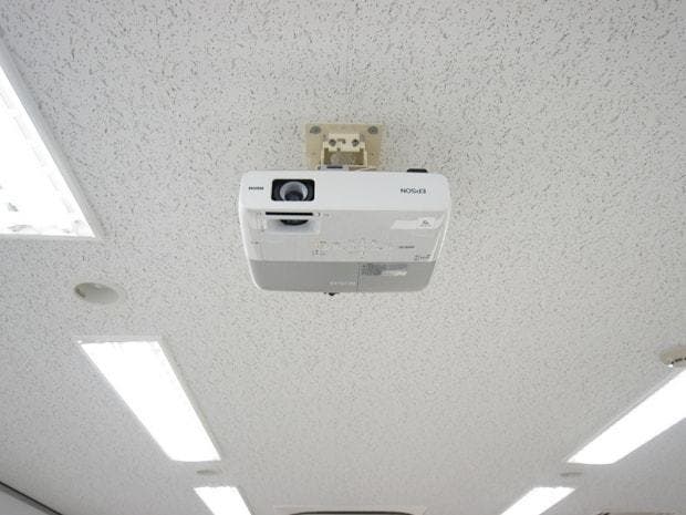 名古屋会議室 錦店 第4会議室 WiFi プロジェクター 最大54人利用可【室料20%オフ】 の写真6